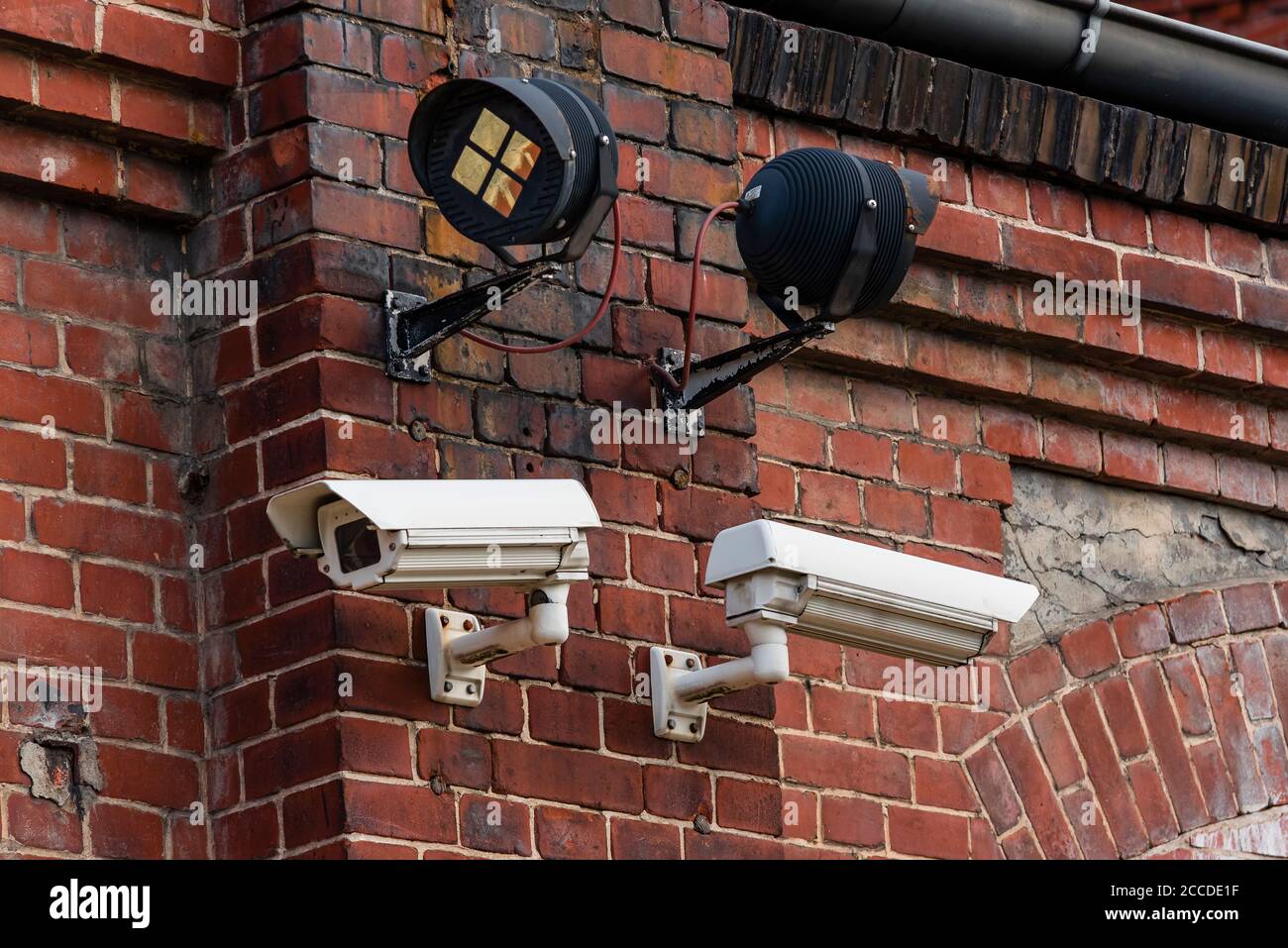 Two modern spotlights hi-res stock photography and images - Alamy
