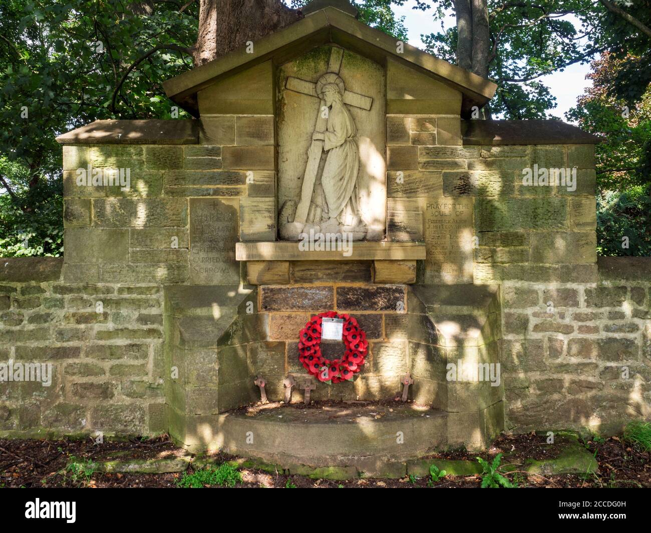 First world war memorial village hi-res stock photography and images ...