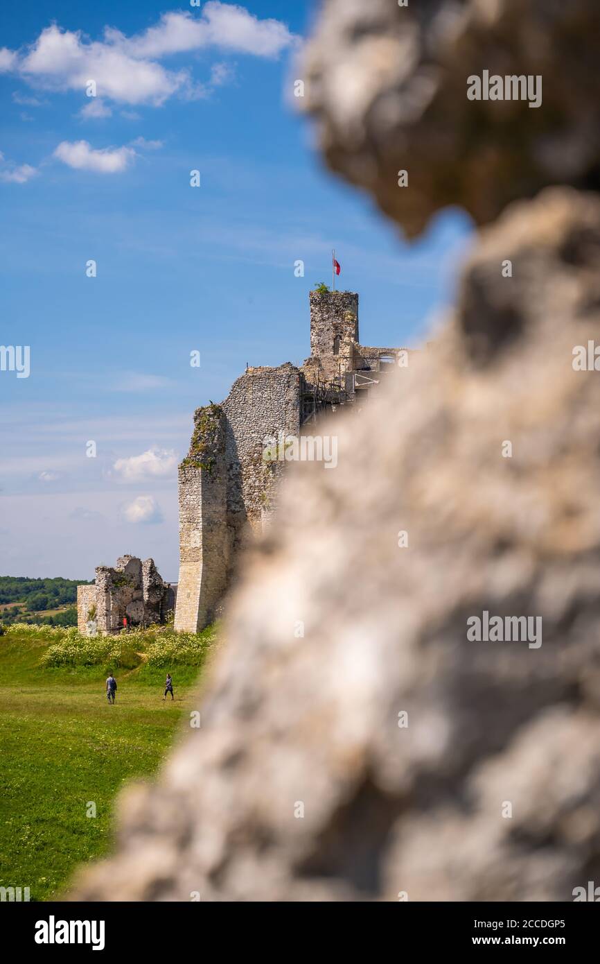 Medieval building on rock hi-res stock photography and images - Alamy