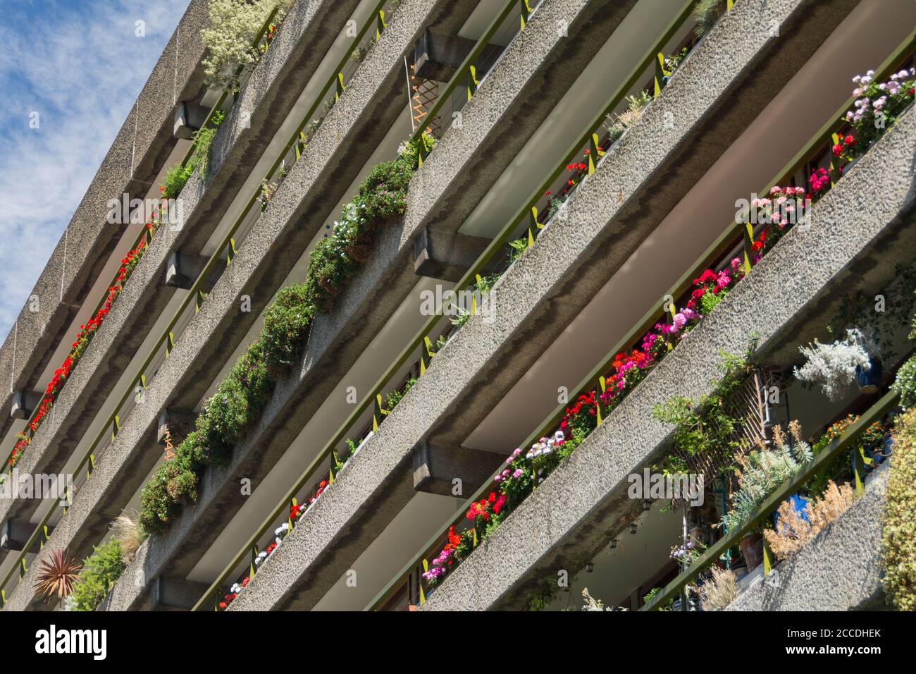 Colourful window boxes on the Barbican Estate, Silk Street, City of ...