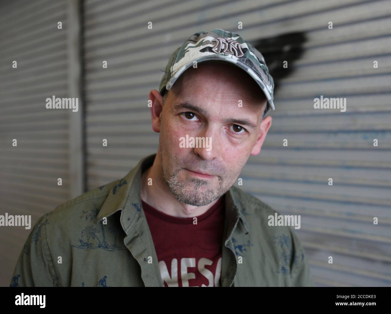 Peaky blinders portrait hi-res stock photography and images - Alamy
