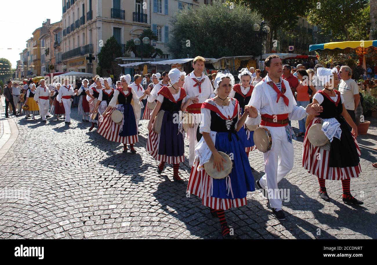 Loca provencall folk group during the olive tree festival in Ollioules ...