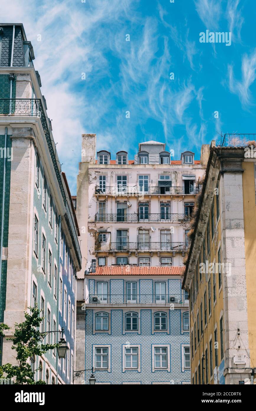 Portuguese architecture styles hi-res stock photography and images - Alamy