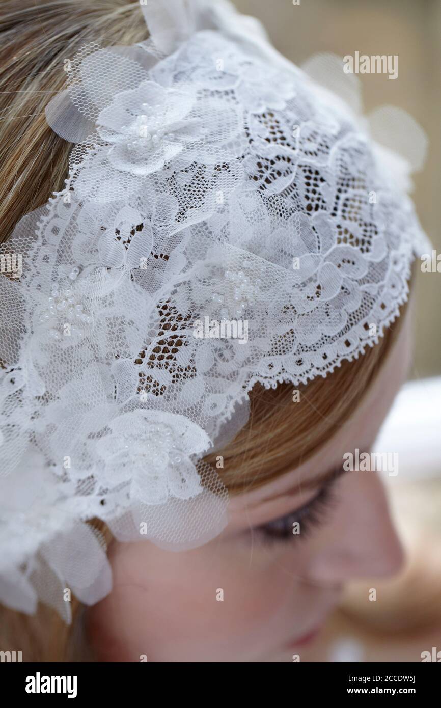 Lace Wedding veil Stock Photo - Alamy