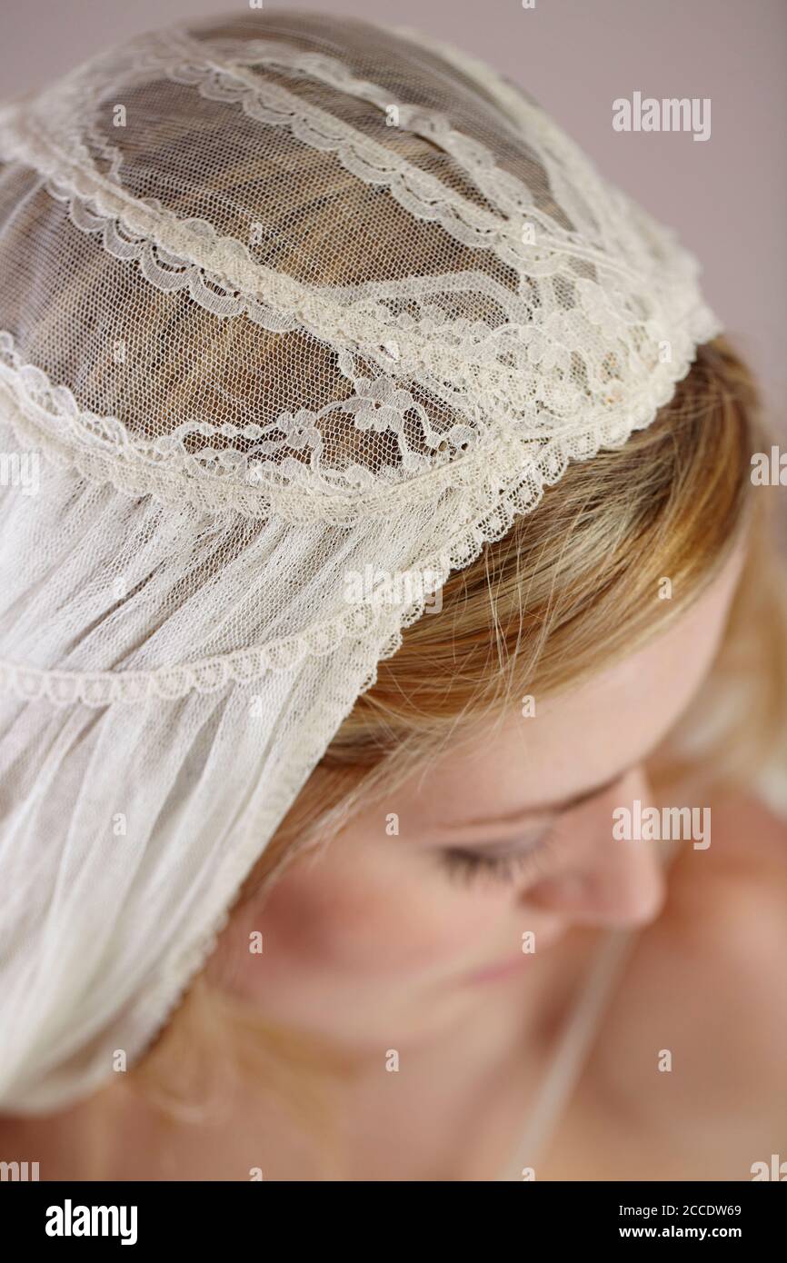 Lace Wedding veil Stock Photo - Alamy