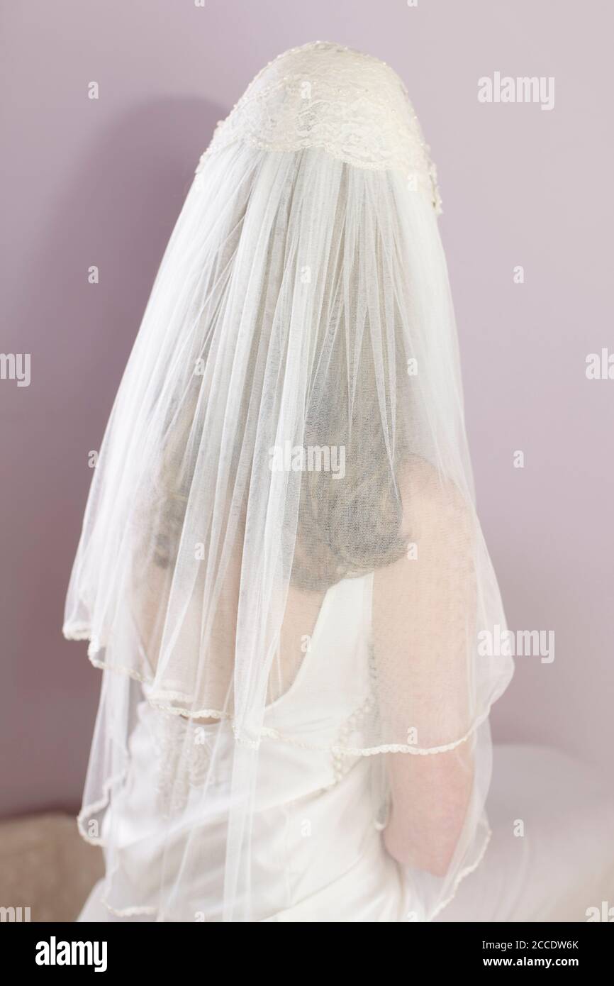 Lace Wedding veil Stock Photo - Alamy