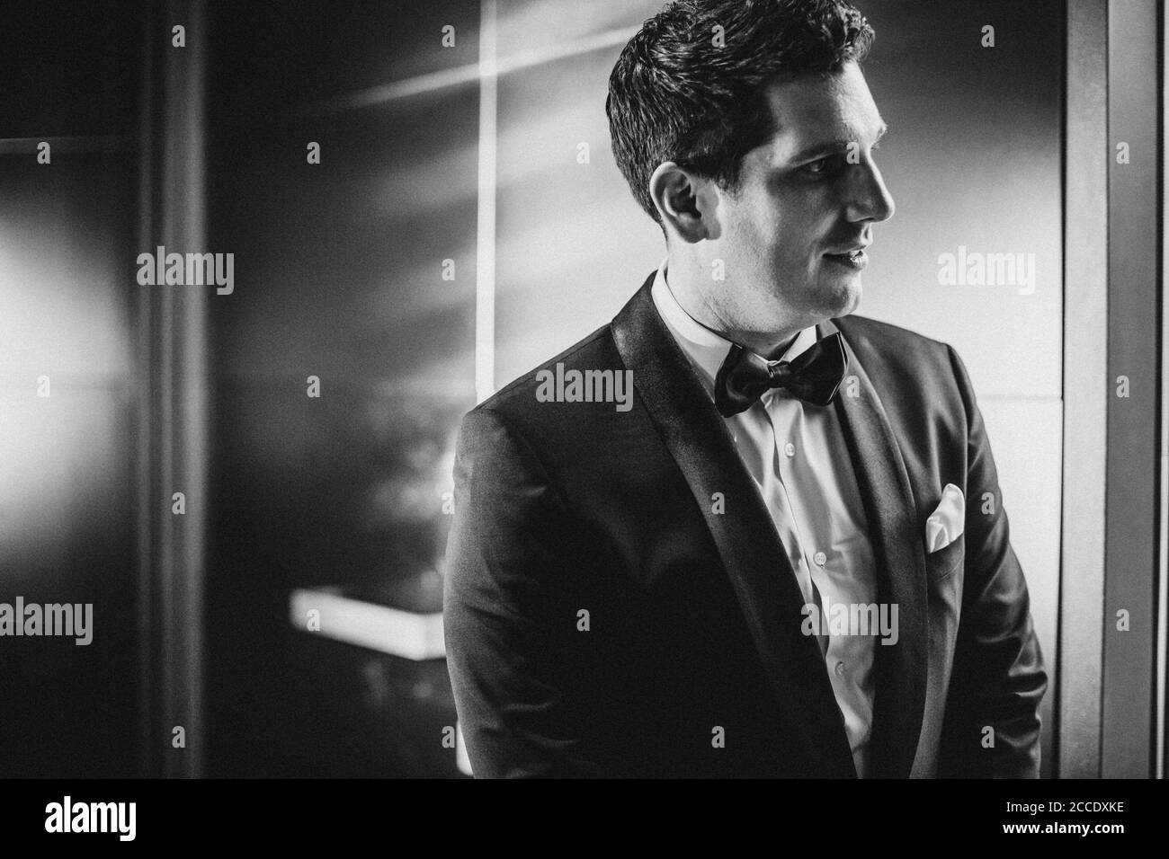 Man wearing bow tie hi-res stock photography and images - Alamy