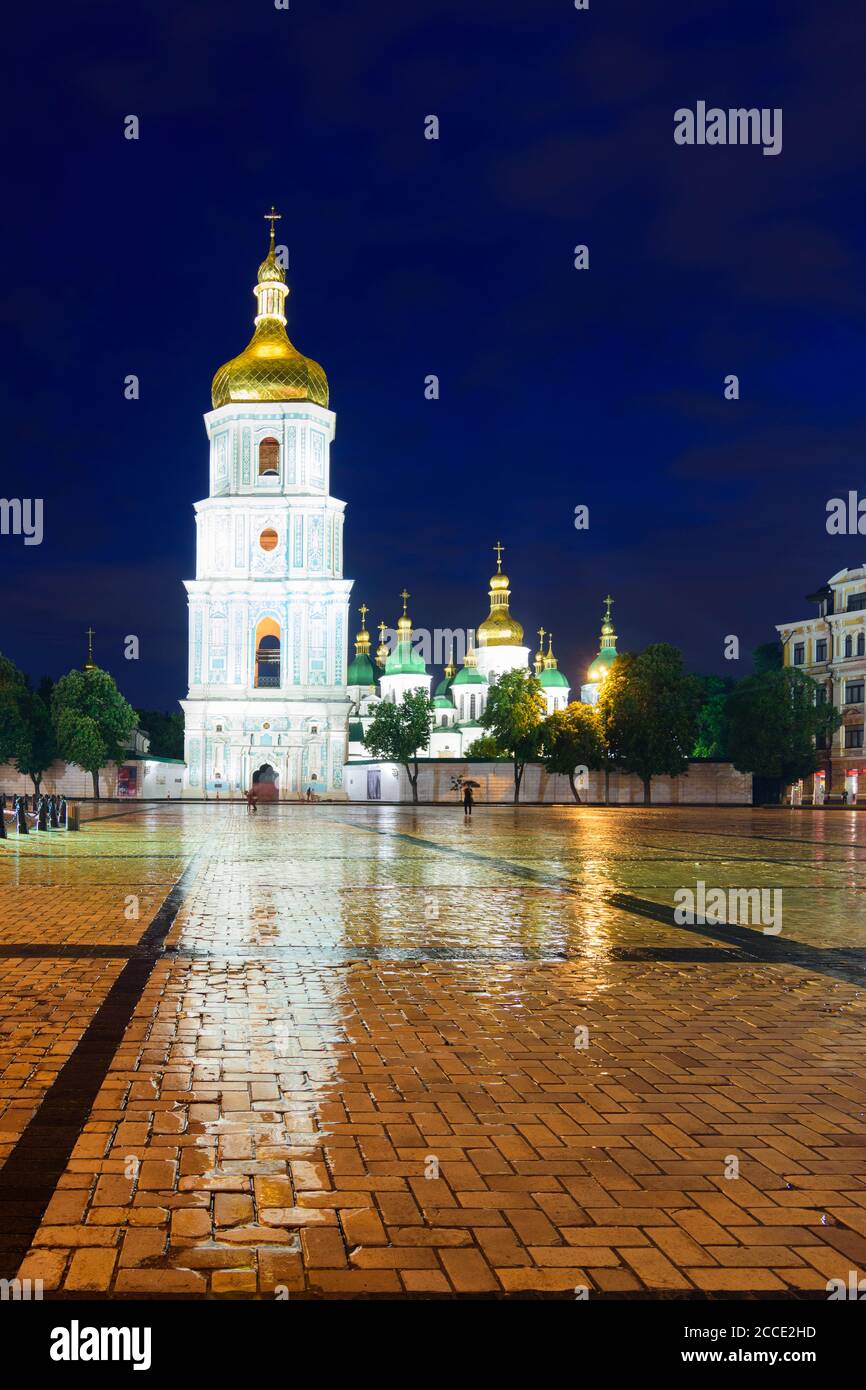 Bell tower in kyiv hi-res stock photography and images - Alamy