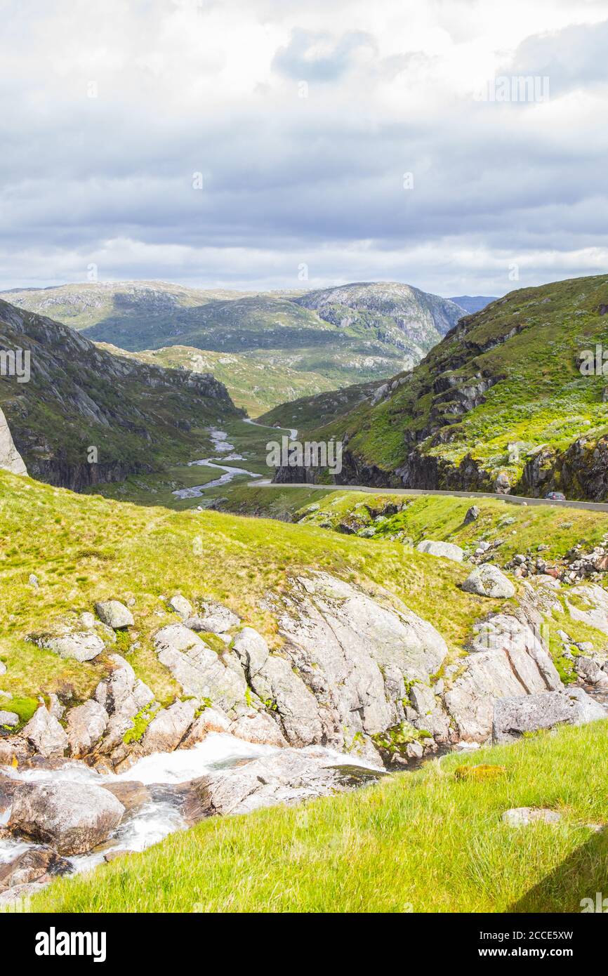 Car narrow road stuck hi-res stock photography and images - Alamy