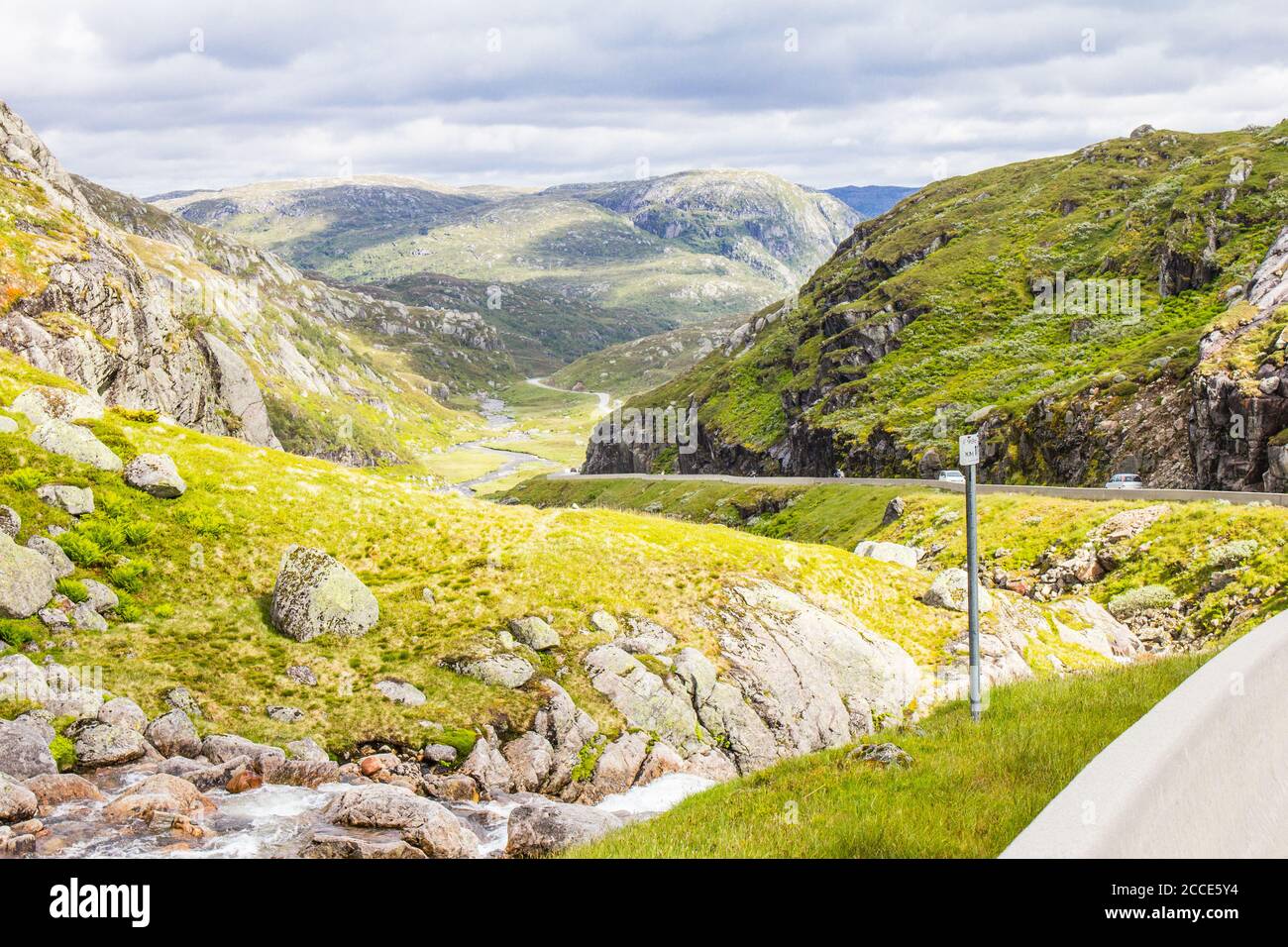 Car narrow road stuck hi-res stock photography and images - Alamy