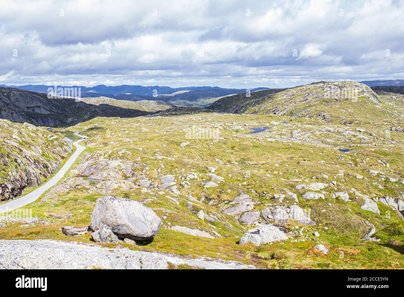 Car narrow road stuck hi-res stock photography and images - Alamy