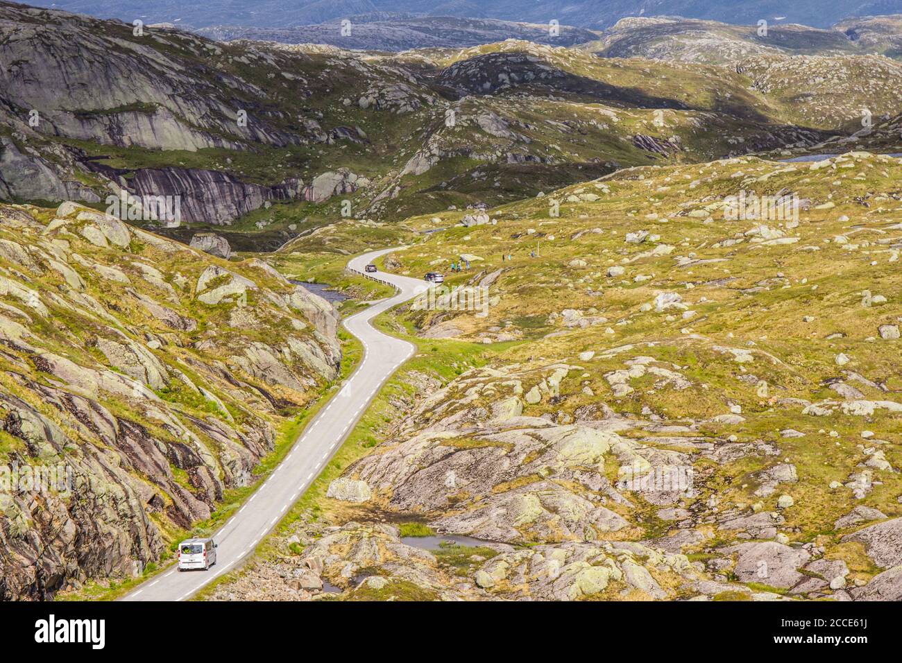 Car narrow road stuck hi-res stock photography and images - Alamy