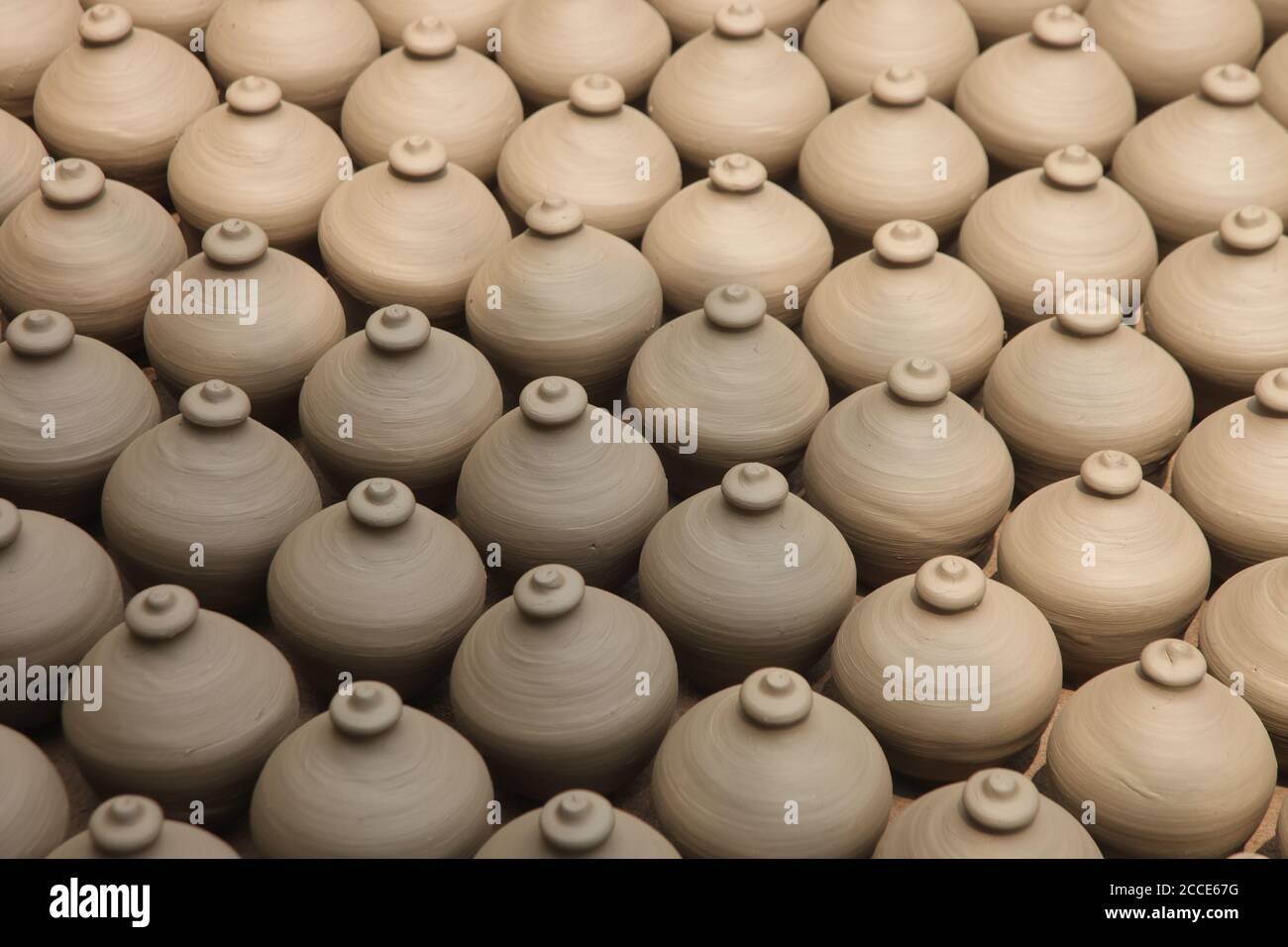 Pottery Selling, Pottery Maker, Pott, New Delhi pottery work in India ...