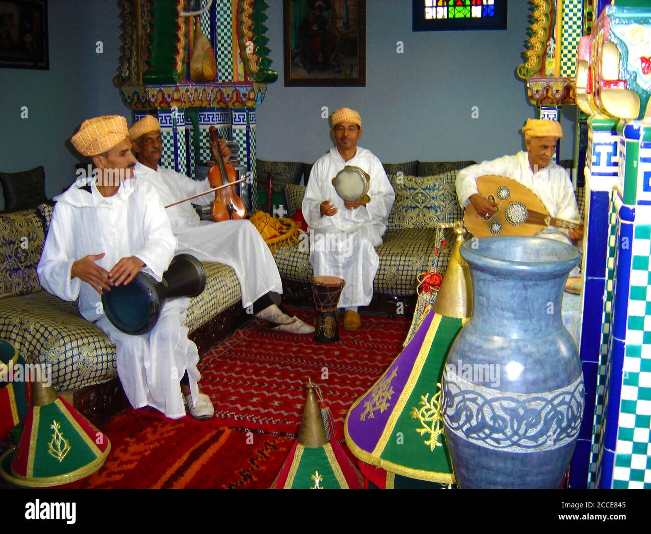 Arab musical instruments hi-res stock photography and images - Alamy