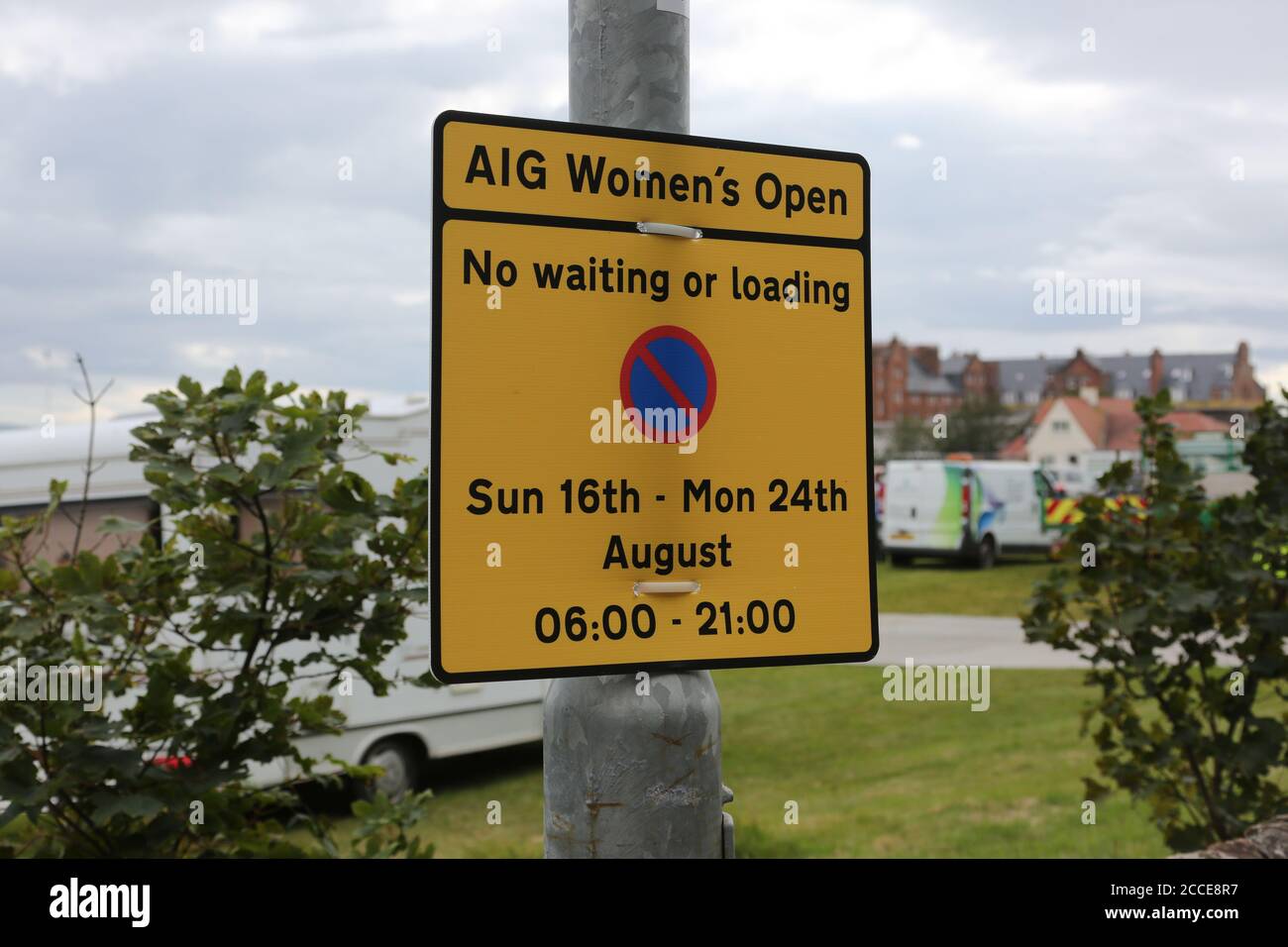 Same traffic signs hi-res stock photography and images - Alamy