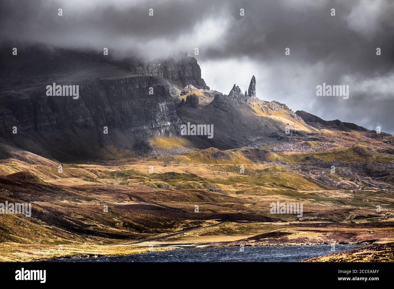 Old Man of Storr rock formation, Scottish Highlands, Isle of Skye ...