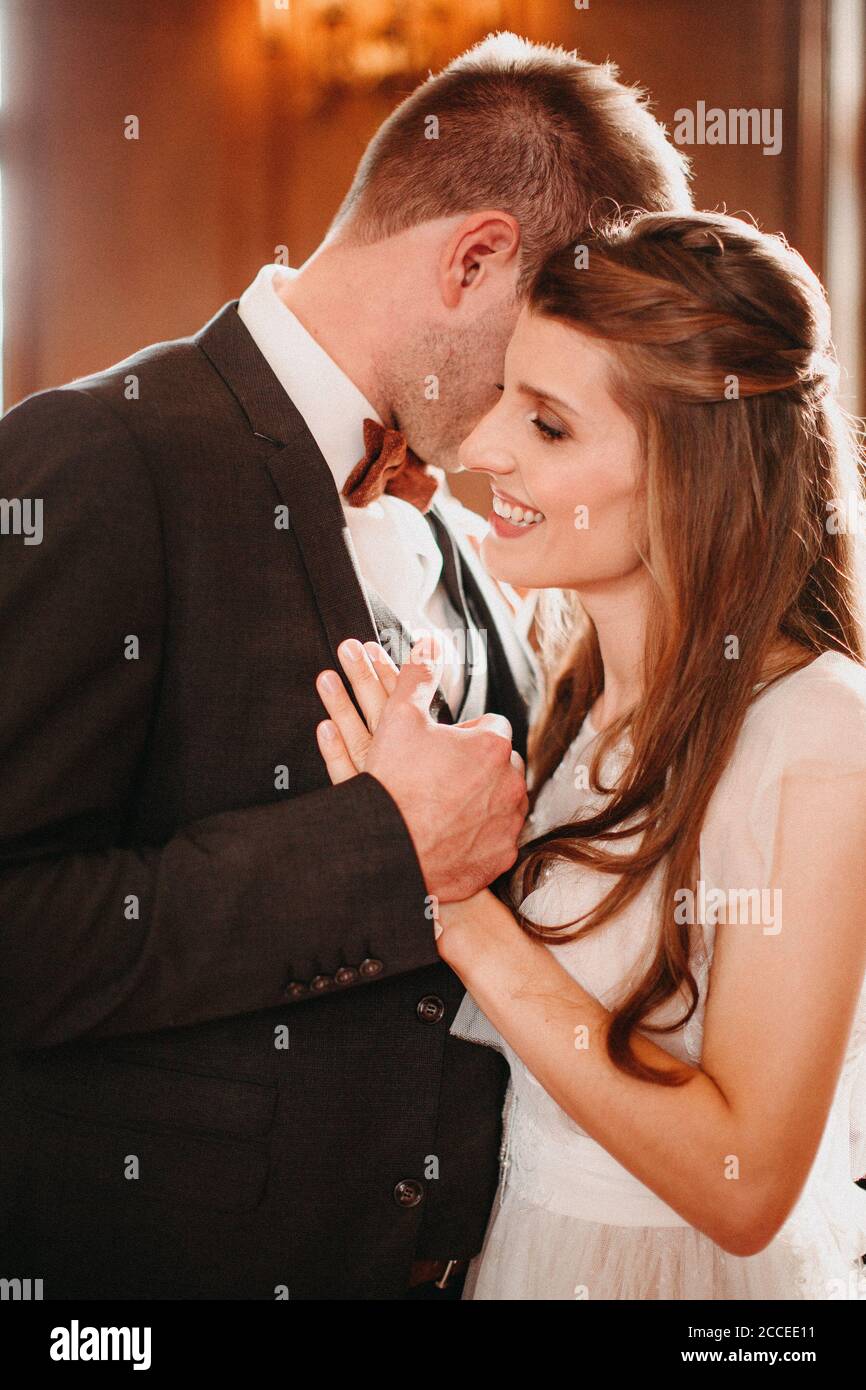Happy affair hi-res stock photography and images - Alamy