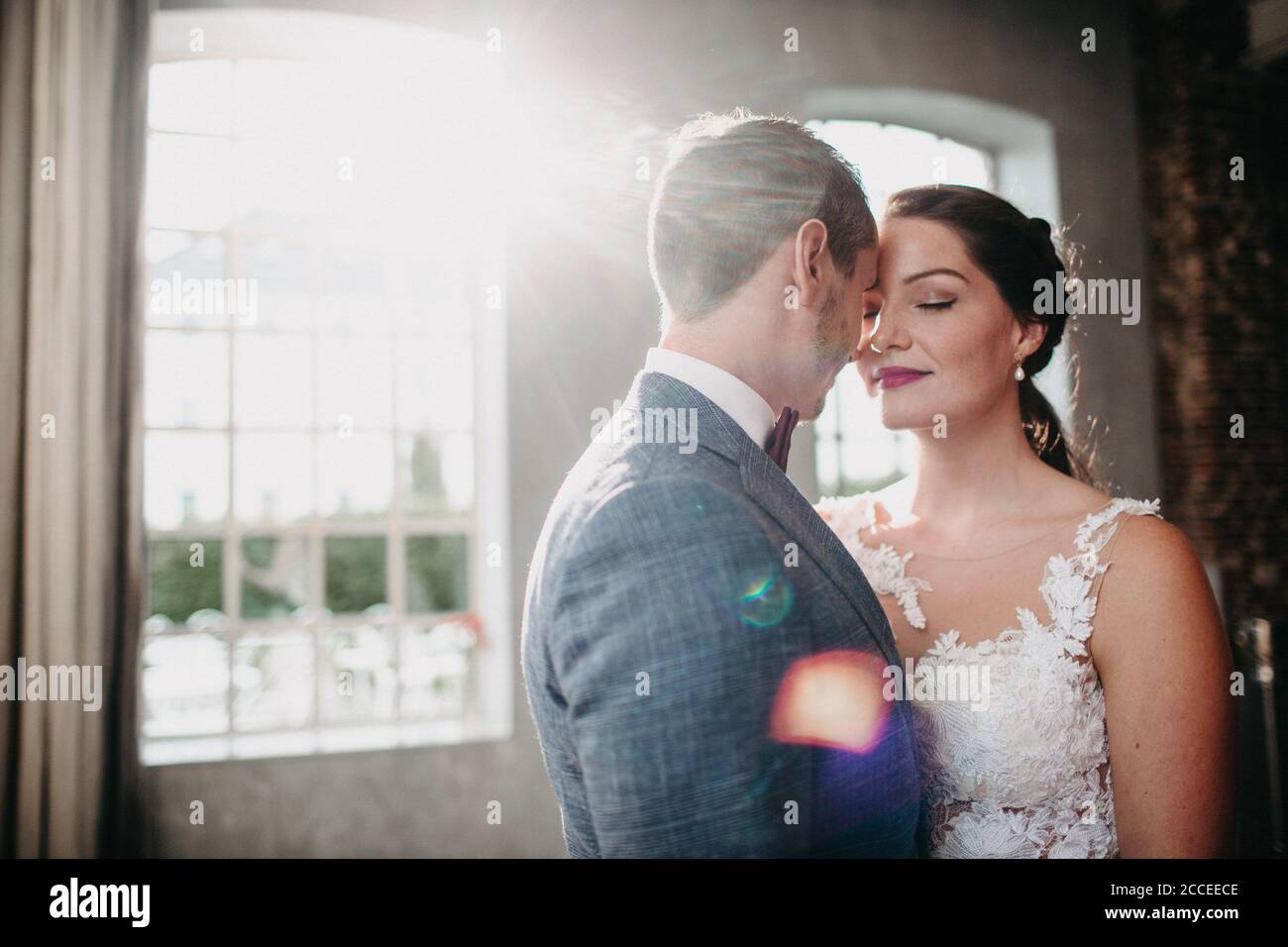 Happy affair hi-res stock photography and images - Alamy
