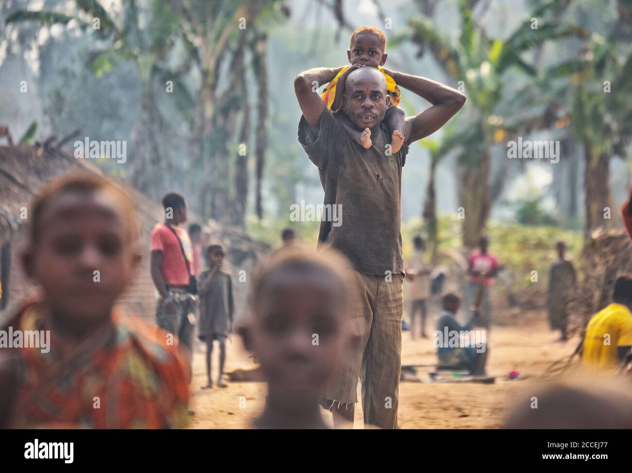Pygmy village hi-res stock photography and images - Alamy
