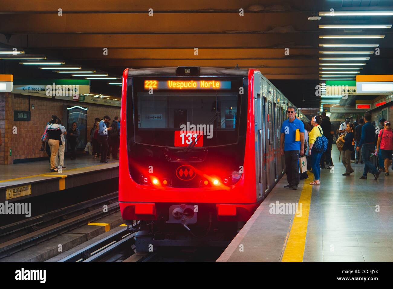 Metro de santiago santa ana hi-res stock photography and images - Alamy