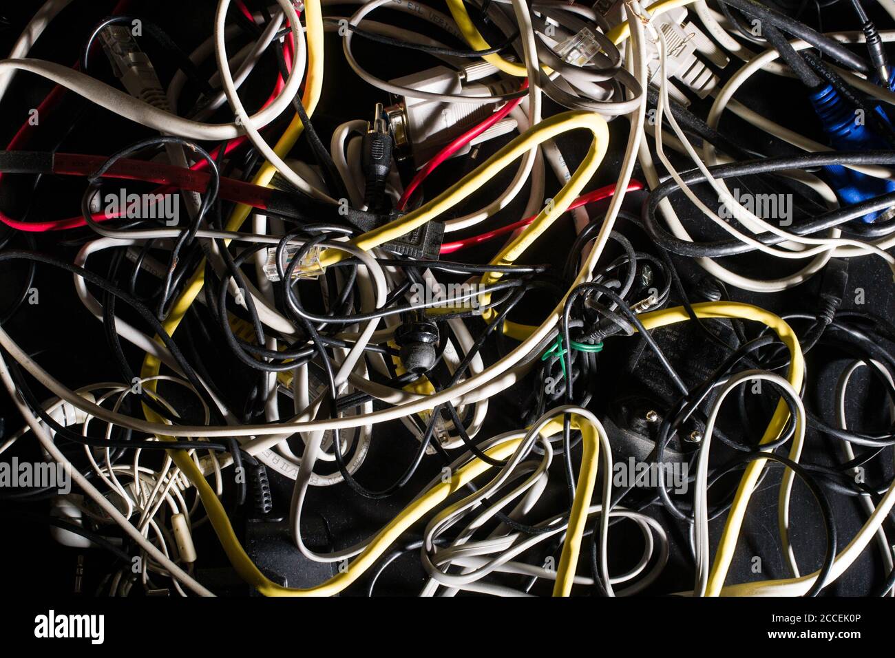 Cable bunch hi-res stock photography and images - Alamy
