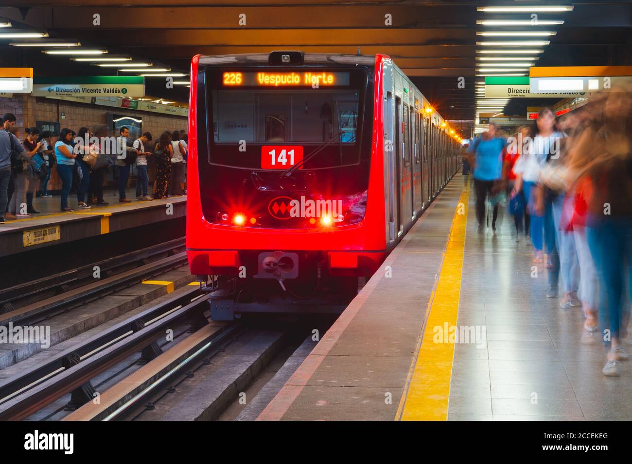 Metro de santiago santa ana hi-res stock photography and images - Alamy