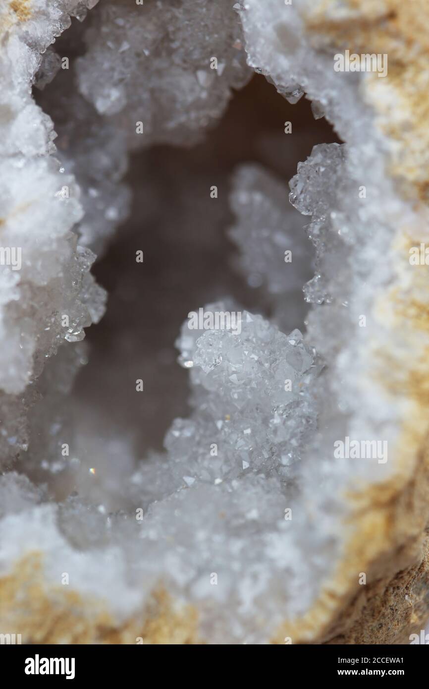 Quartz geode hi-res stock photography and images - Alamy