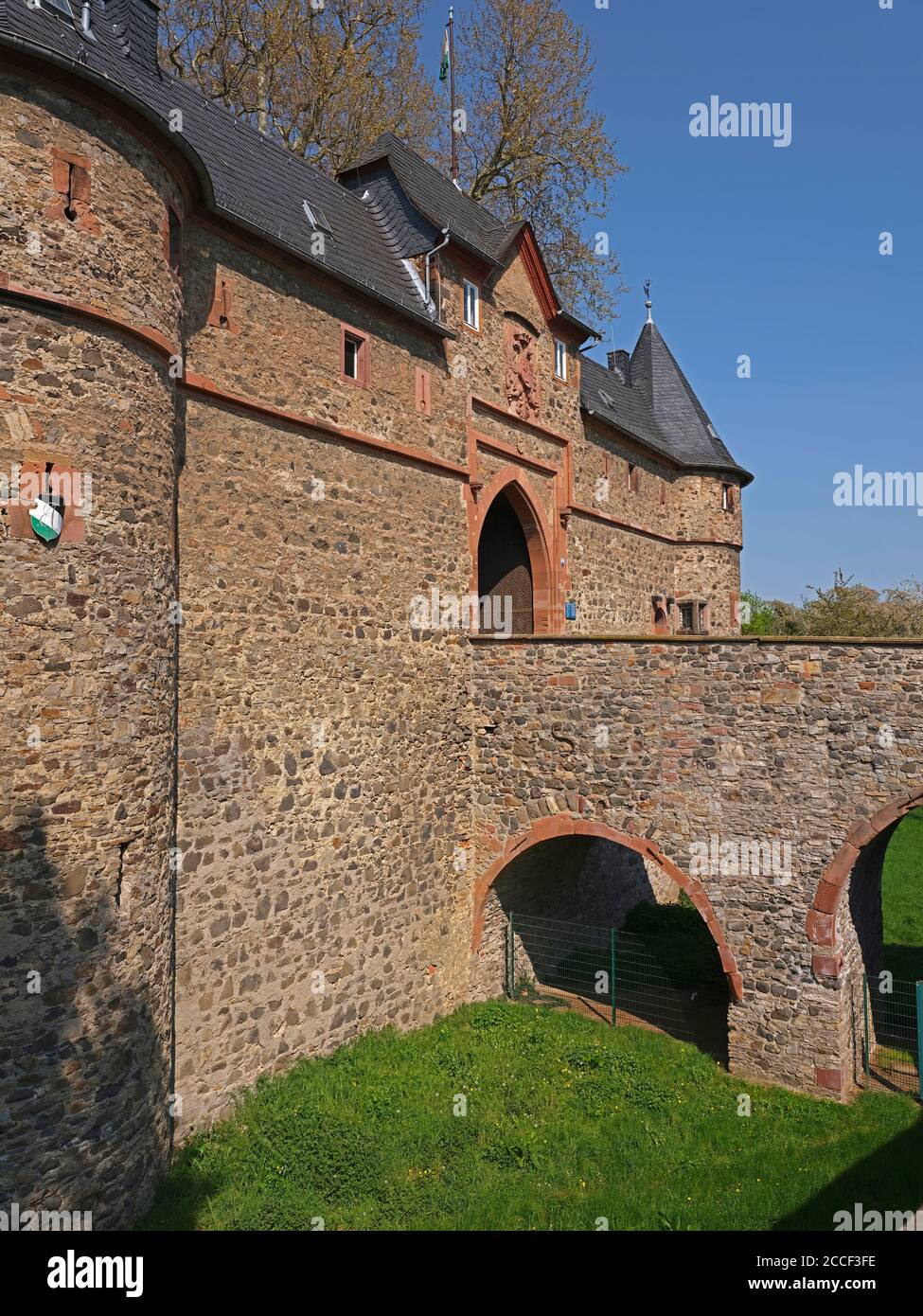 Castle, portal, bridge, moat, Friedberg, Hesse, Germany Stock Photo - Alamy