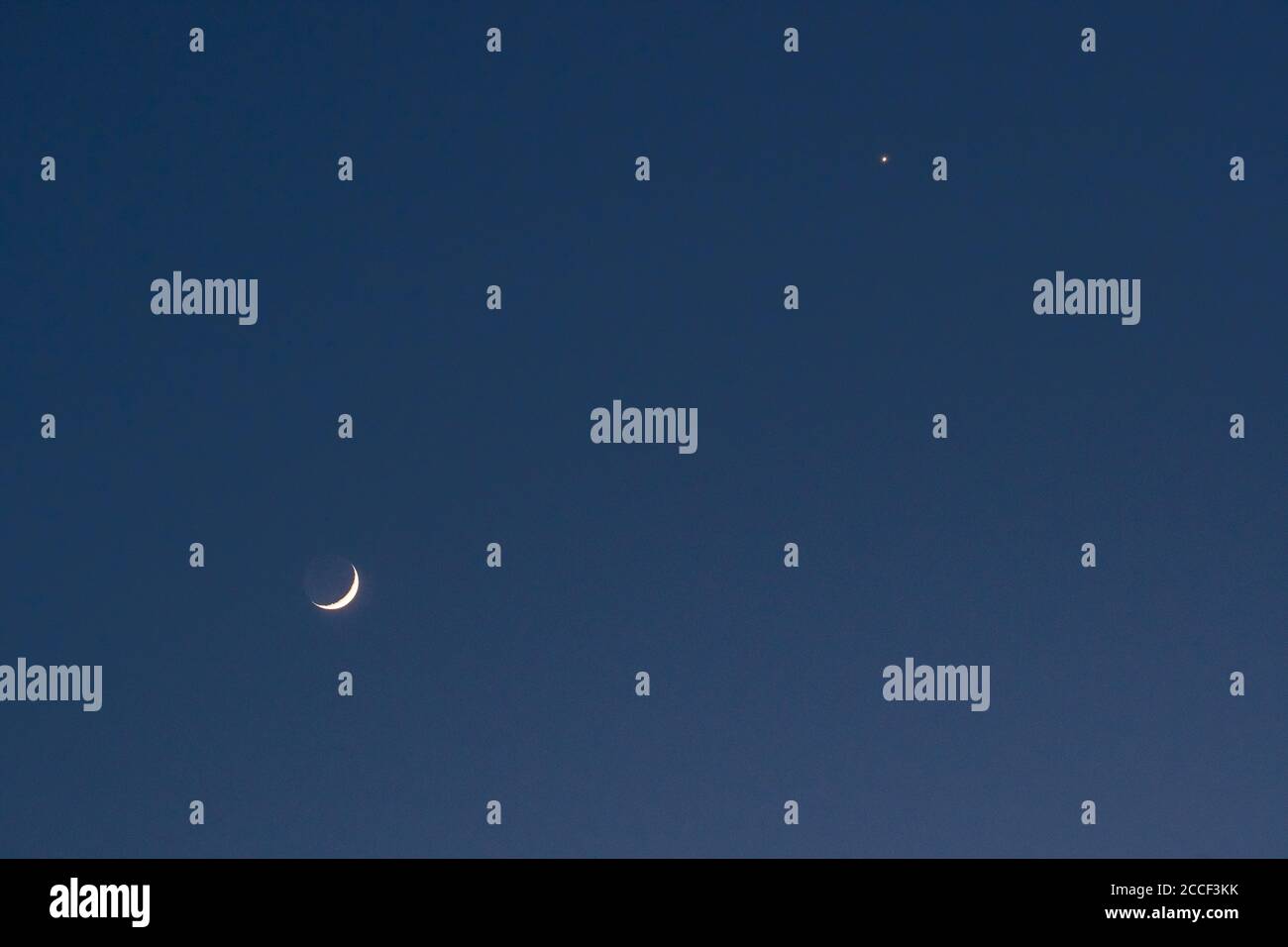 Sickle moon, crescent moon: "The old moon in the arms of the young moon ...