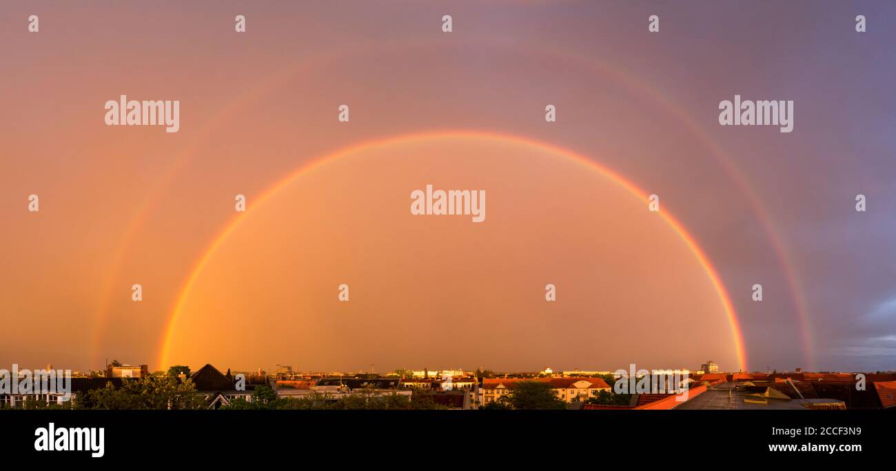 Complete view of the place hi-res stock photography and images - Alamy