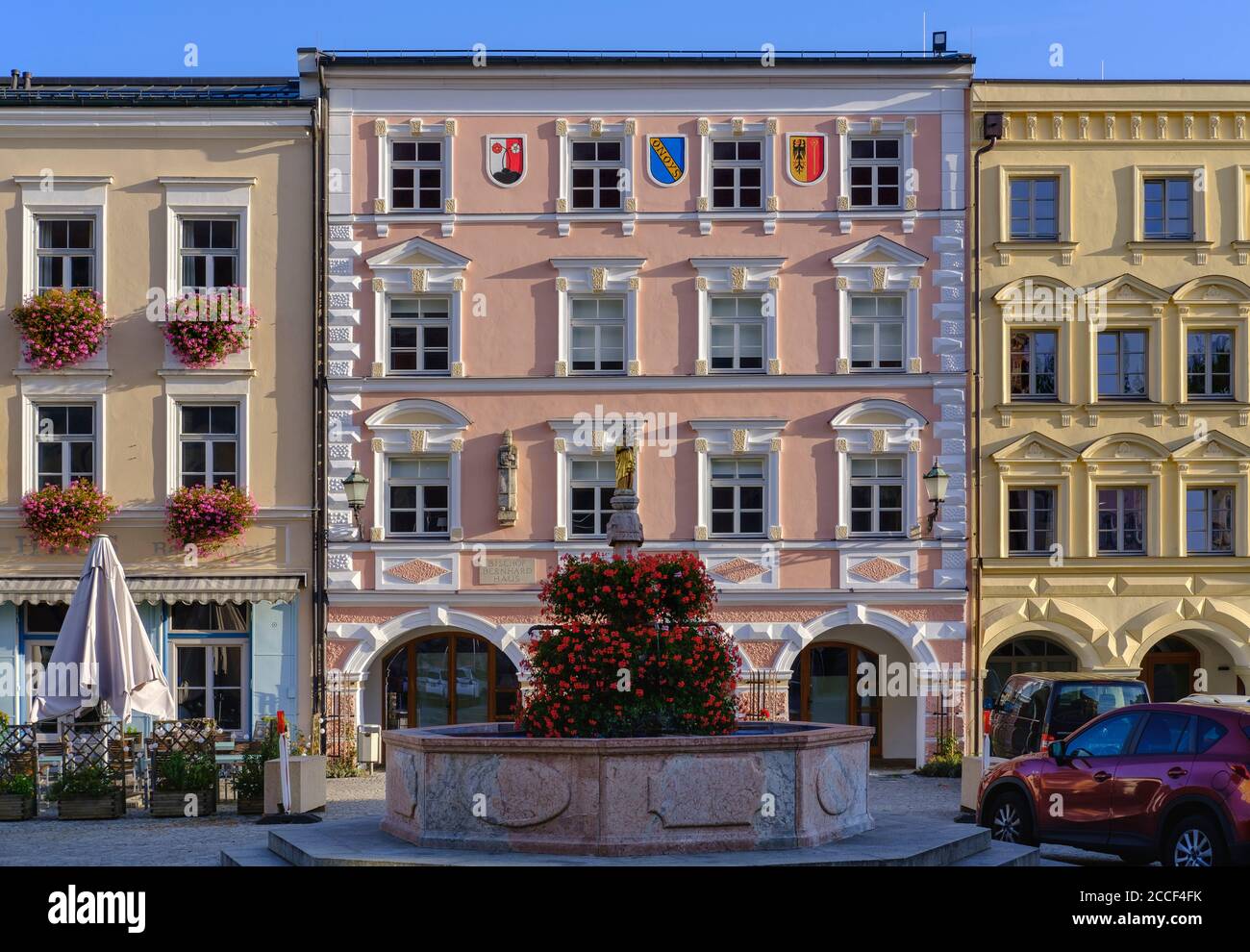 Fountain and Bishop Bernhard Haus on the market square in the Inn ...