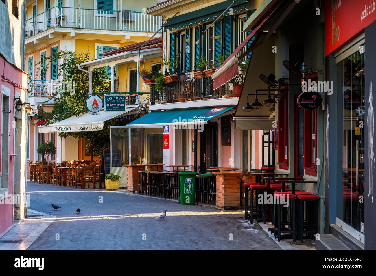 Architecture of the old town of Lefkada in Greece Stock Photo - Alamy