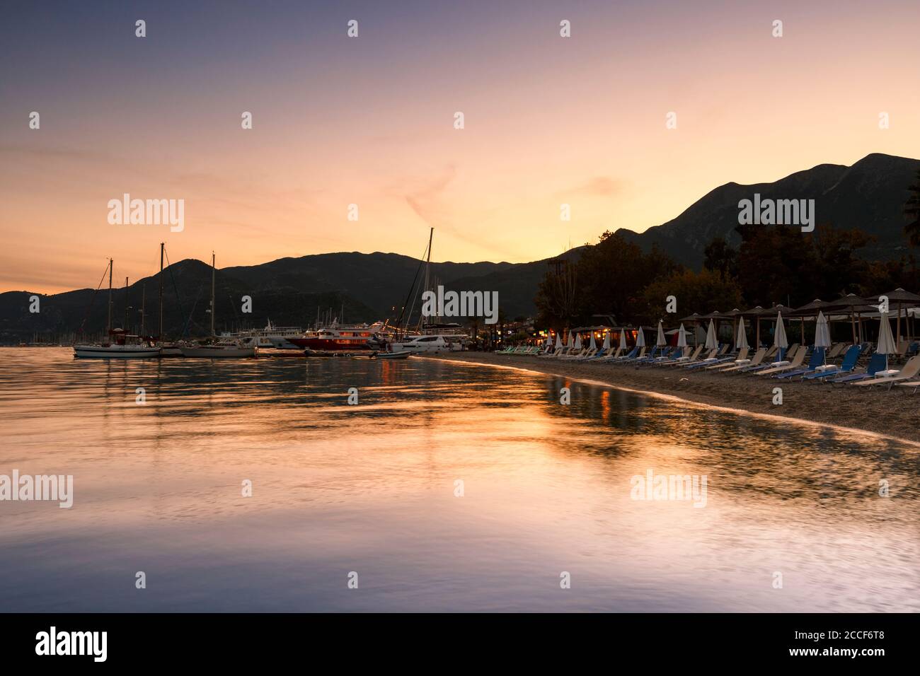Beach in Nydri village on Lefkada island in Greece Stock Photo - Alamy