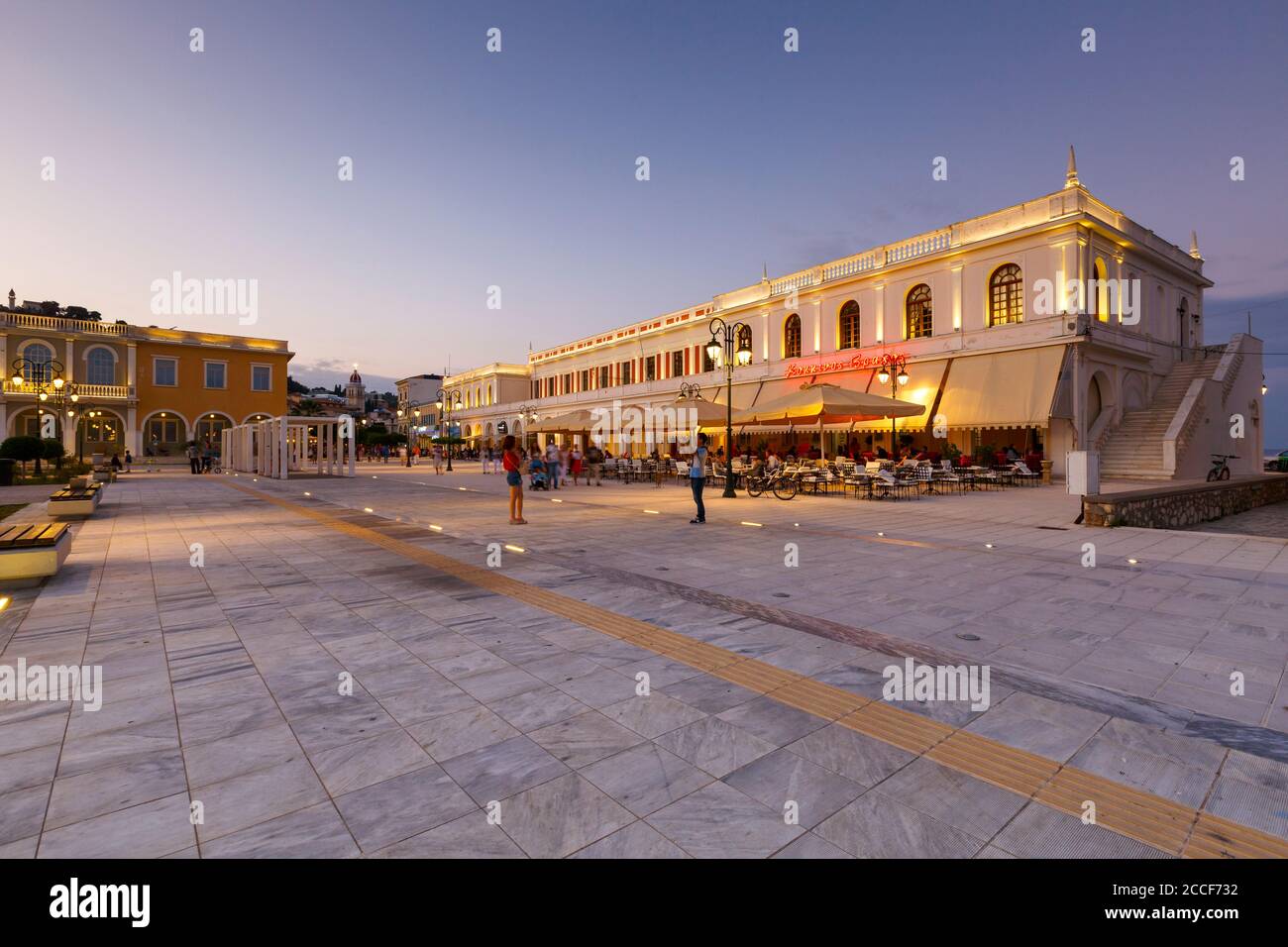 Sunset at Solomos square in Zakynthos town, Greece Stock Photo - Alamy