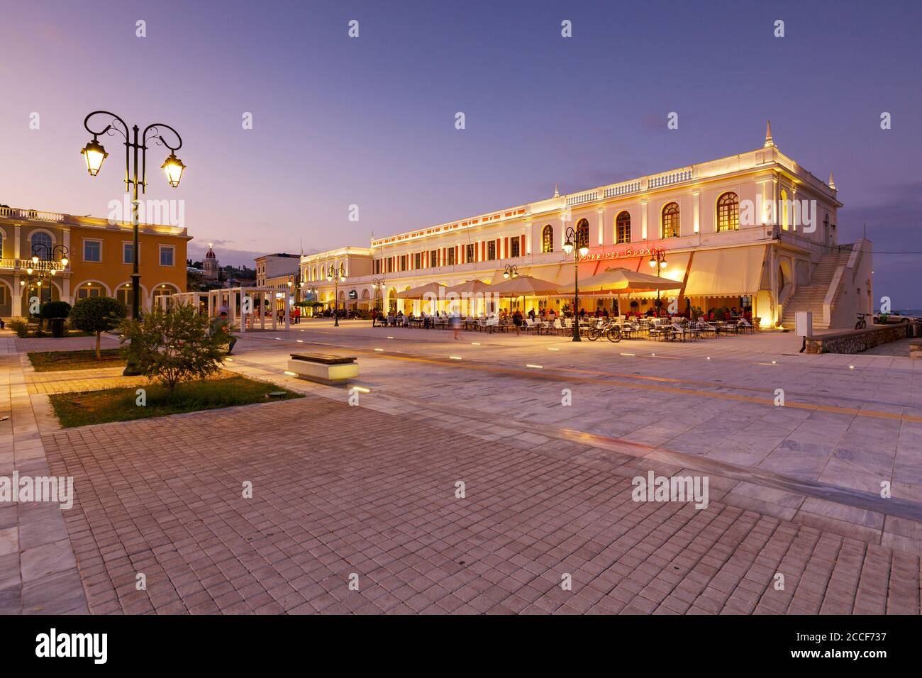 Sunset at Solomos square in Zakynthos town, Greece Stock Photo - Alamy