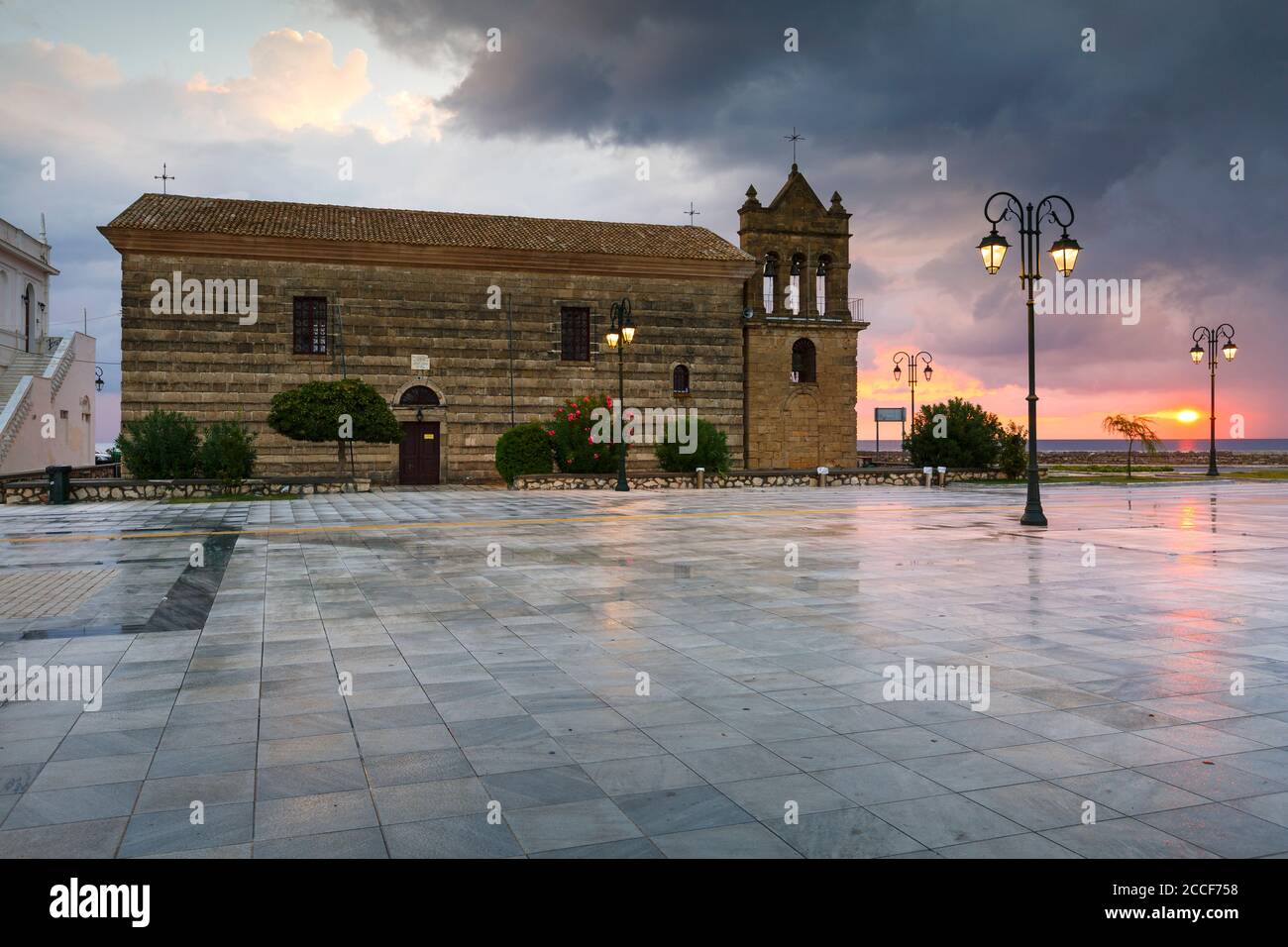 Sunrise at St Nikolaos Molou church in Solomos square in Zakynthos ...