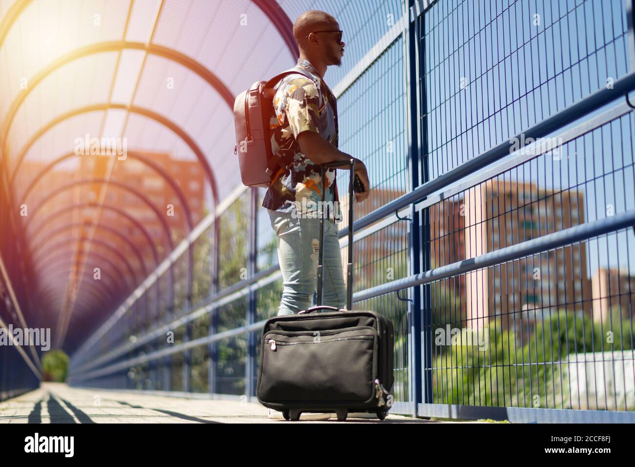 tourist seeing the city of Madrid Stock Photo - Alamy