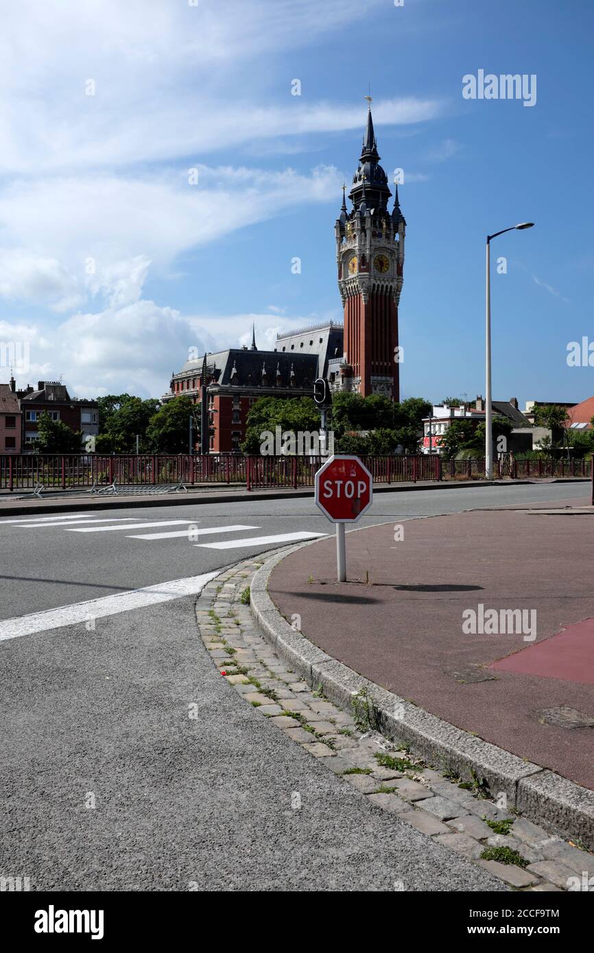 Port of calais sign hi-res stock photography and images - Alamy