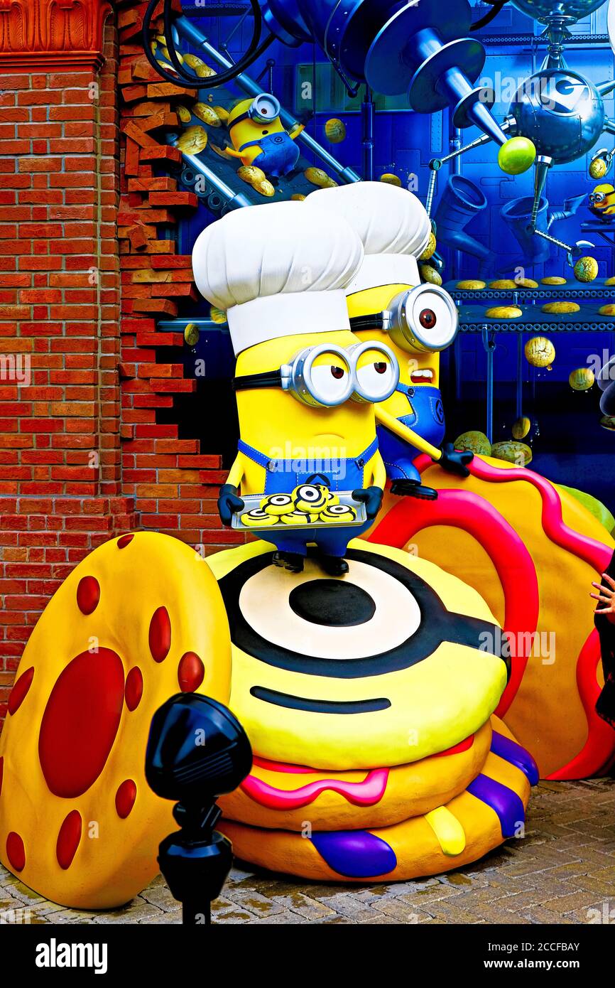 Minions banana hi-res stock photography and images - Alamy