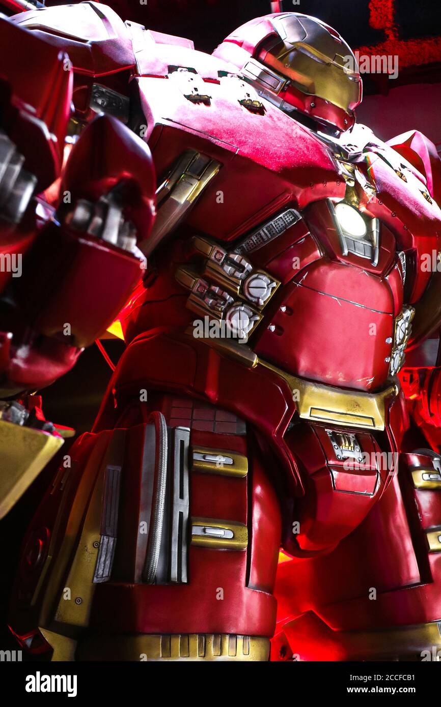 Hulk In Iron Man Suit