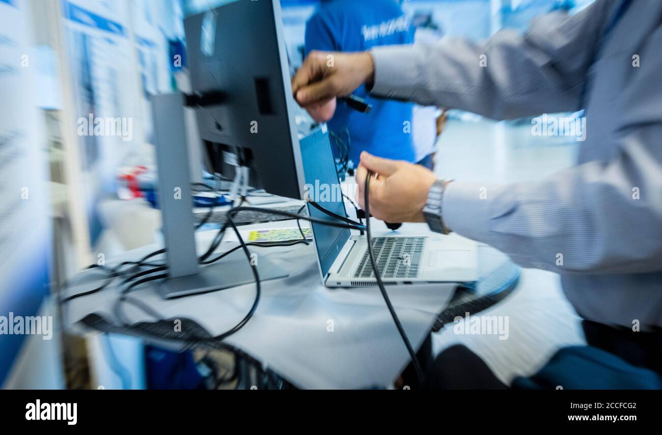 Hands in the digital work process Stock Photo - Alamy