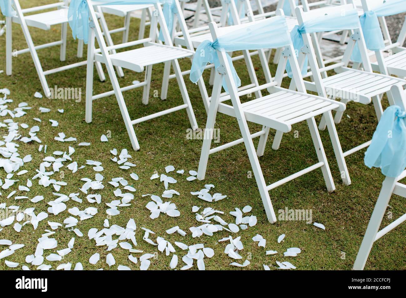 Blue chair ribbons hi-res stock photography and images - Alamy