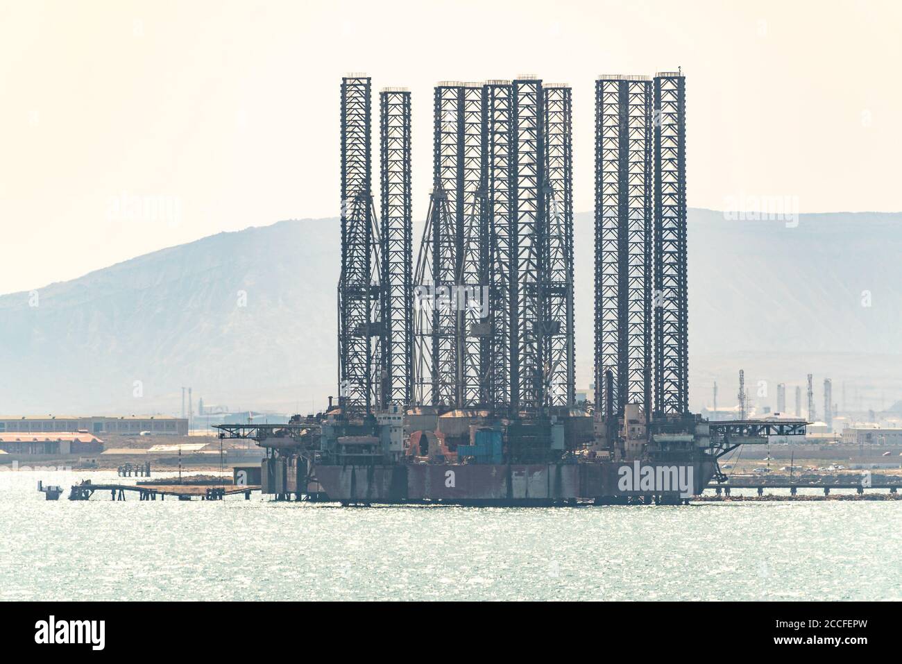North sea oil rig sunset hi-res stock photography and images - Alamy