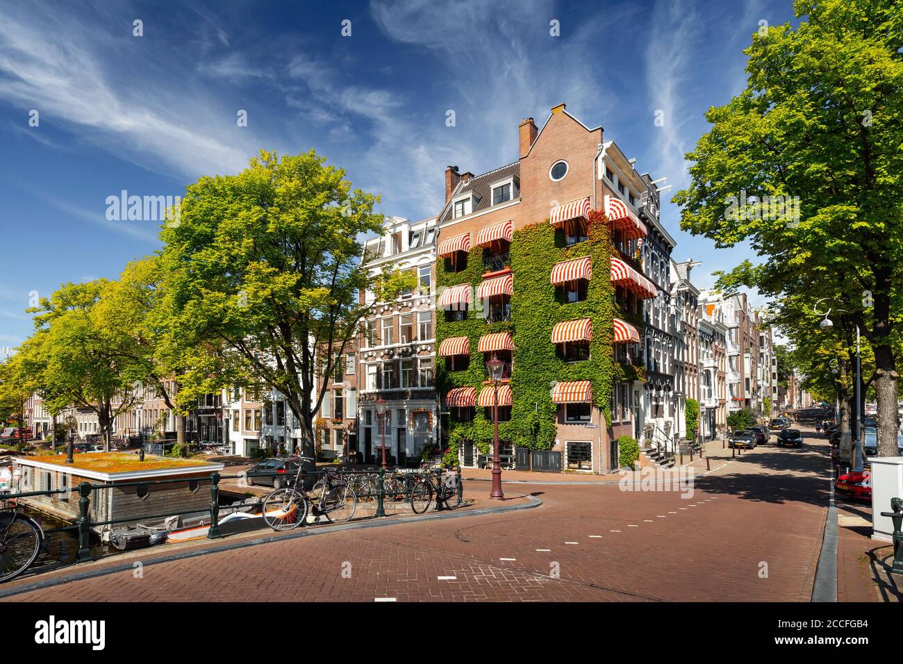 Green facade in Amsterdam, Netherlands Stock Photo - Alamy