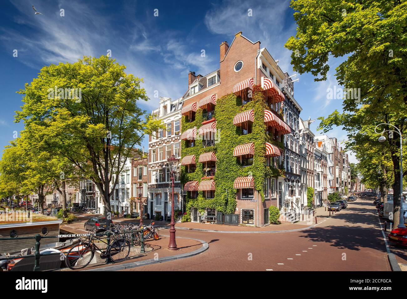 Green facade in Amsterdam, Netherlands Stock Photo - Alamy