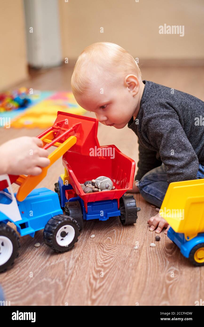 Mom tractor hi-res stock photography and images - Alamy