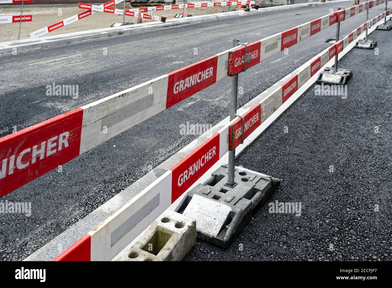 Construction site blocked off hi-res stock photography and images - Alamy