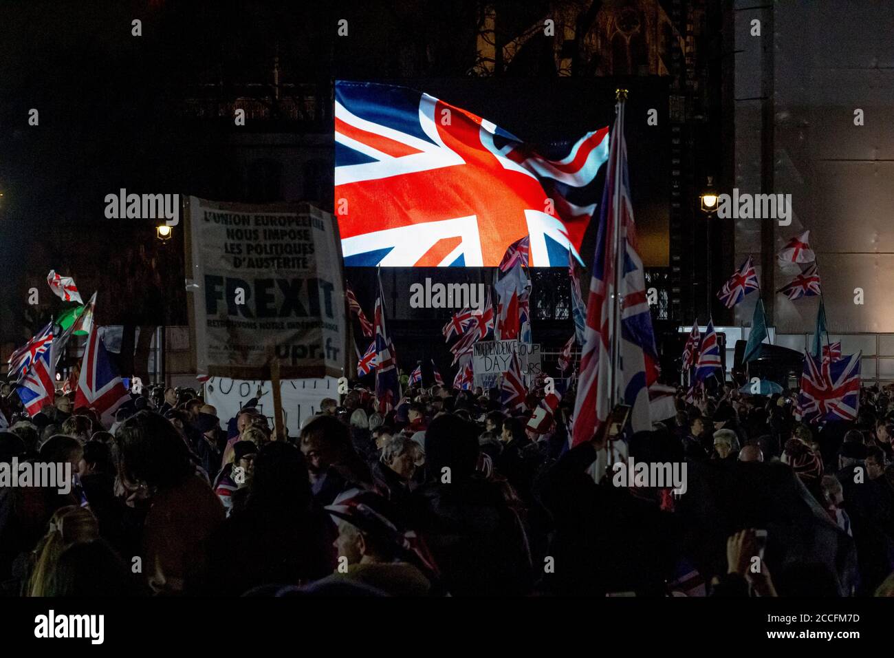 London girl with flags hi-res stock photography and images - Alamy