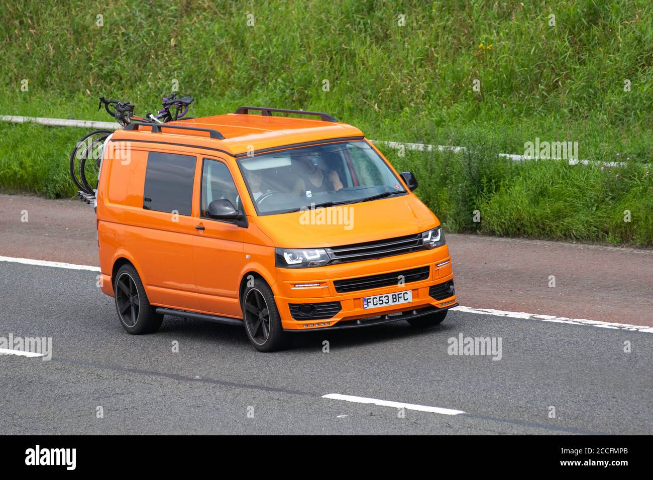 Volkswagen transporter t32 startline hi-res stock photography and ...