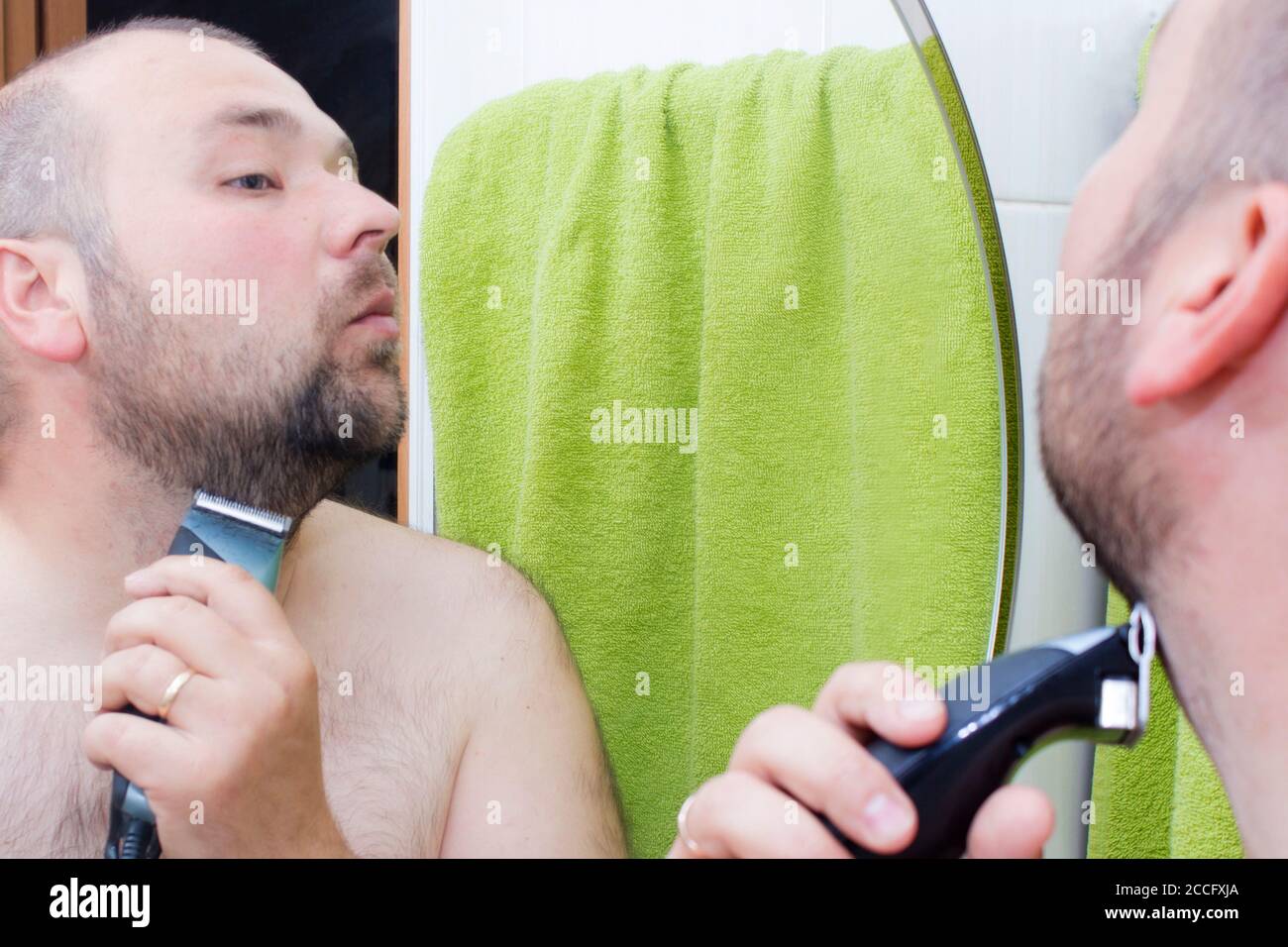 beauty, hygiene, shaving, grooming and people concept Stock Photo - Alamy